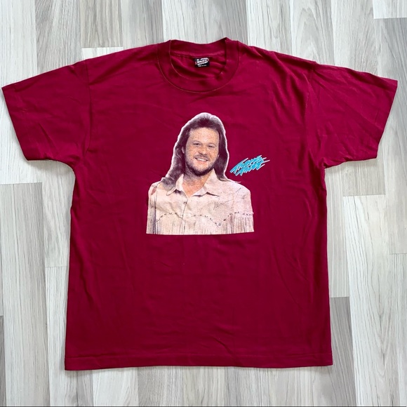Fruit of the Loom | Shirts | Vintage 9s Travis Tritt Ten Feet Tall And ...